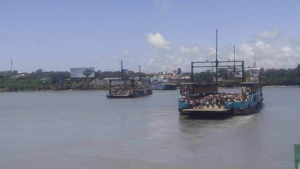 MV Nyayo runs aground at Likoni channel