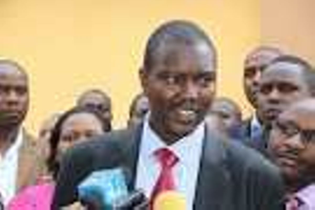 Mandago hits out at Atwoli for calling for Jubilee's disbandment