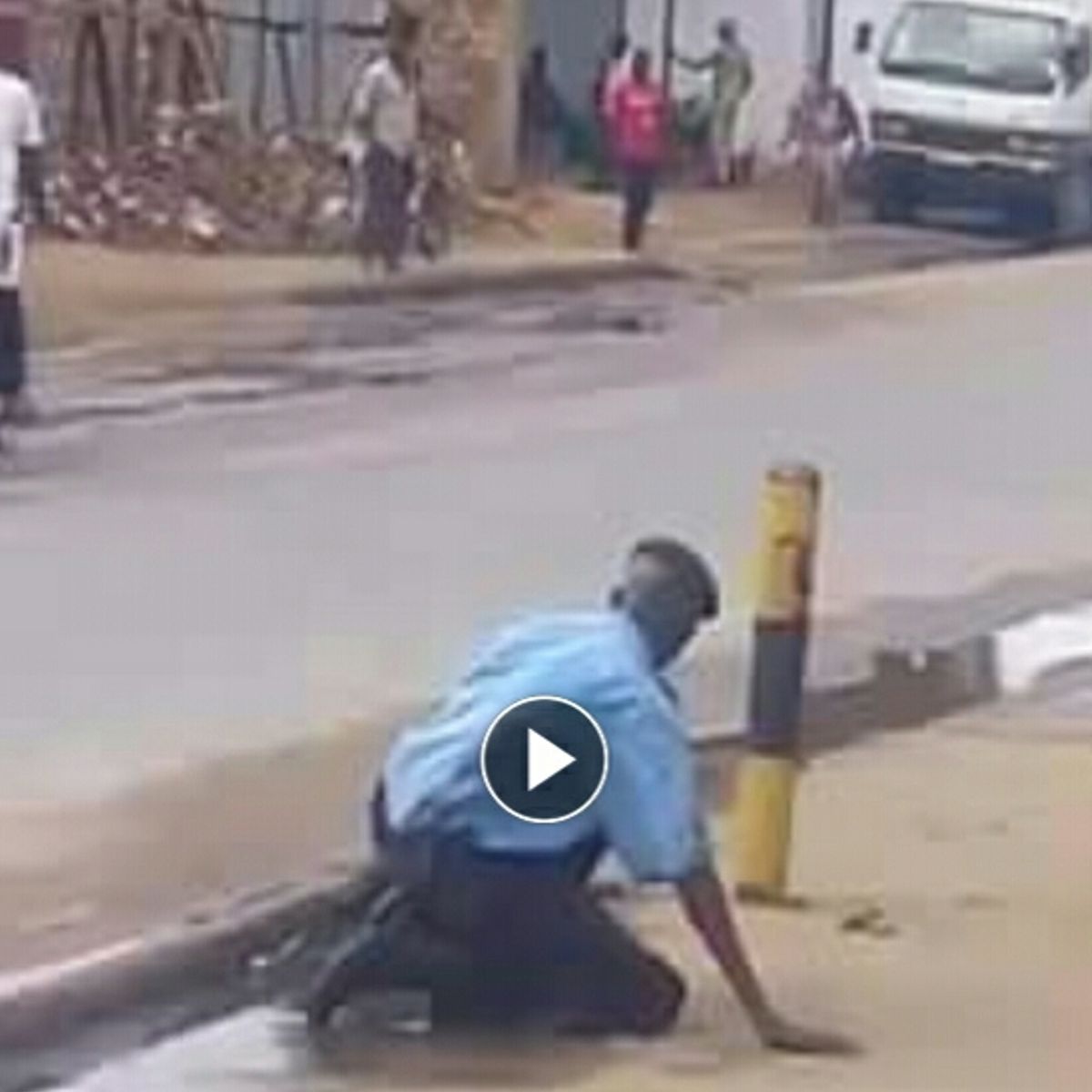 Drunk On Duty Mixed Reactions As Drunk Traffic Cop Is Spotted In