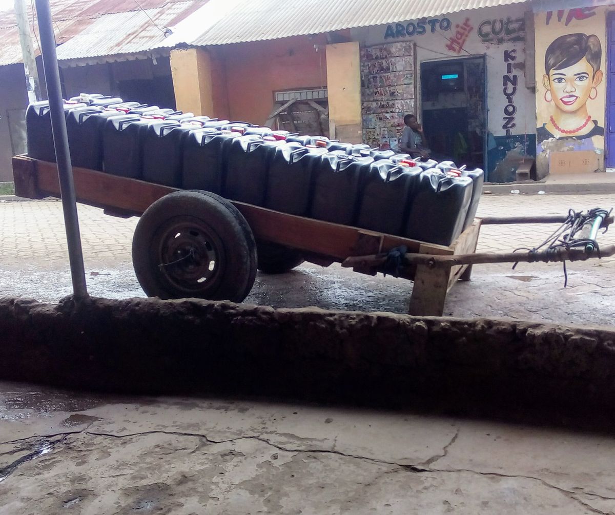 'Mkokoteni' guy who earns Sh50,000 per month