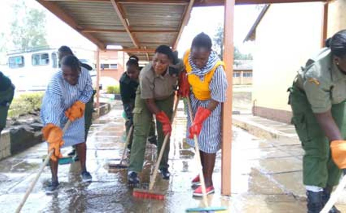 Prisoners laud government Prisoners laud government
