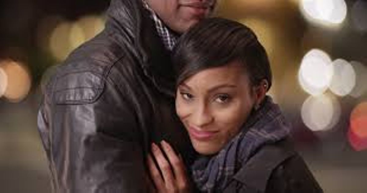 8 tricks to make a woman feel 'special', love you more