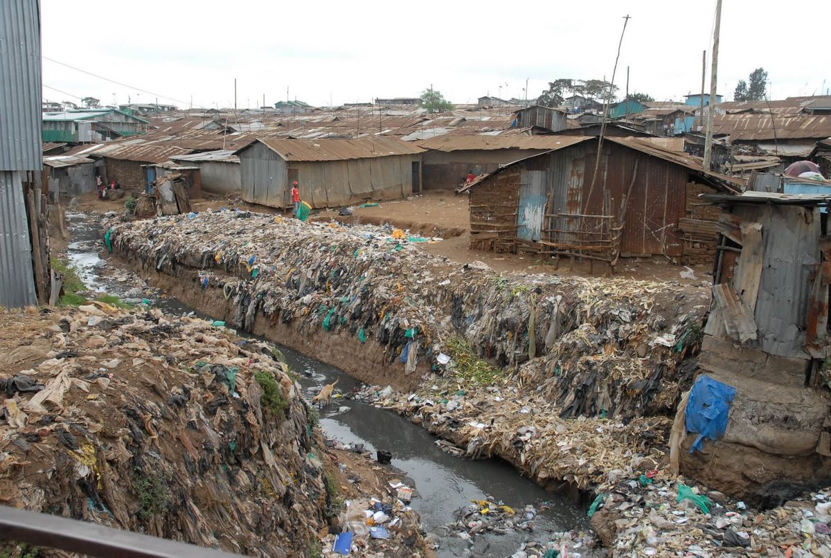 Kenyan politicians raised in slums
