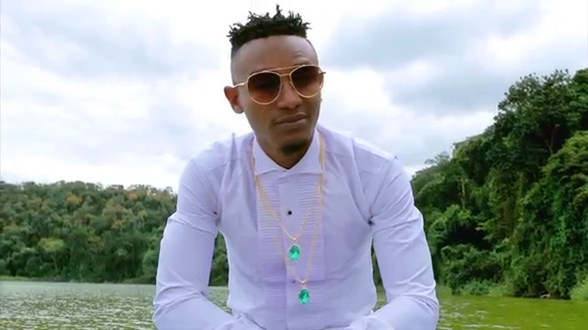 Kenyans Mourn Sam Wa Ukweli