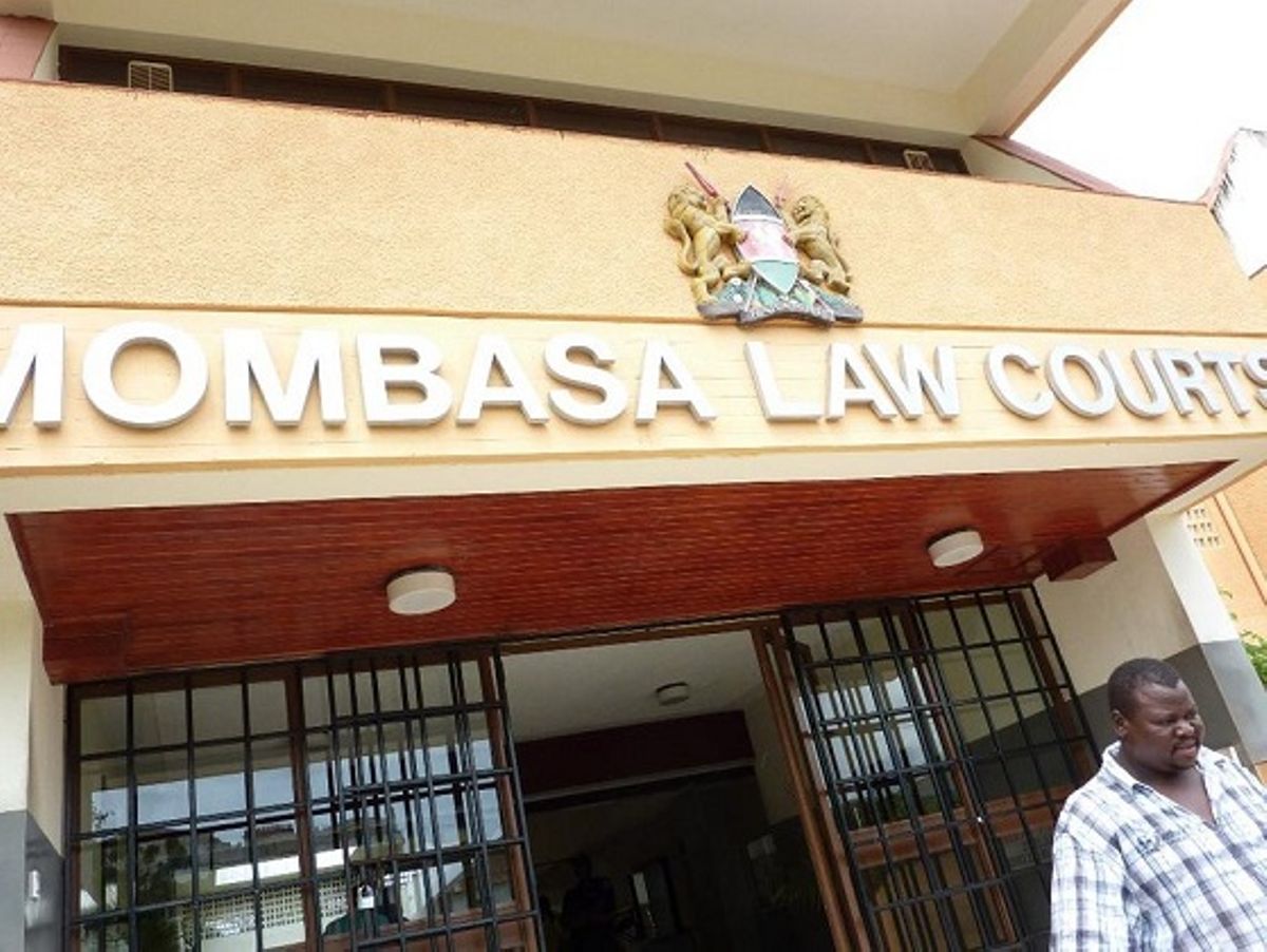 Court allows suspected smugglers to access bank accounts