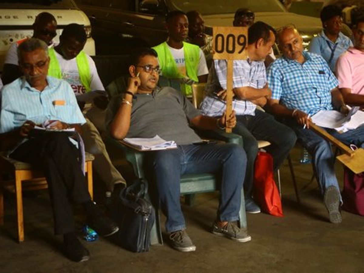 Bidders land sweet deals during port auction