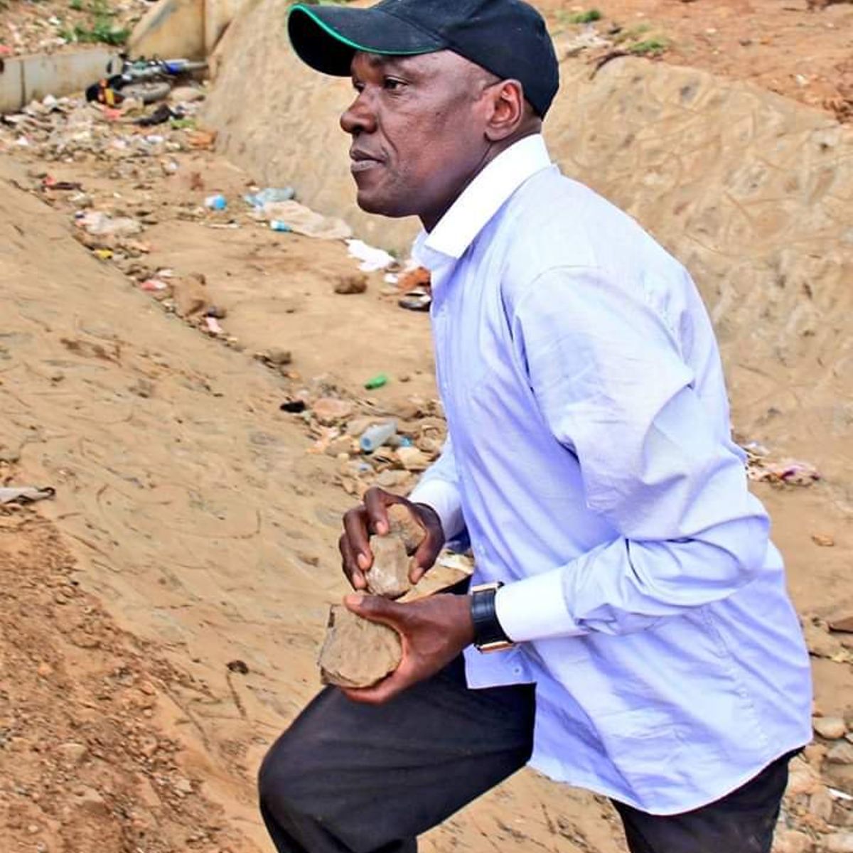 I'm embarrassed on Khalwale’s behalf, says Senator Kajwang after stone ...