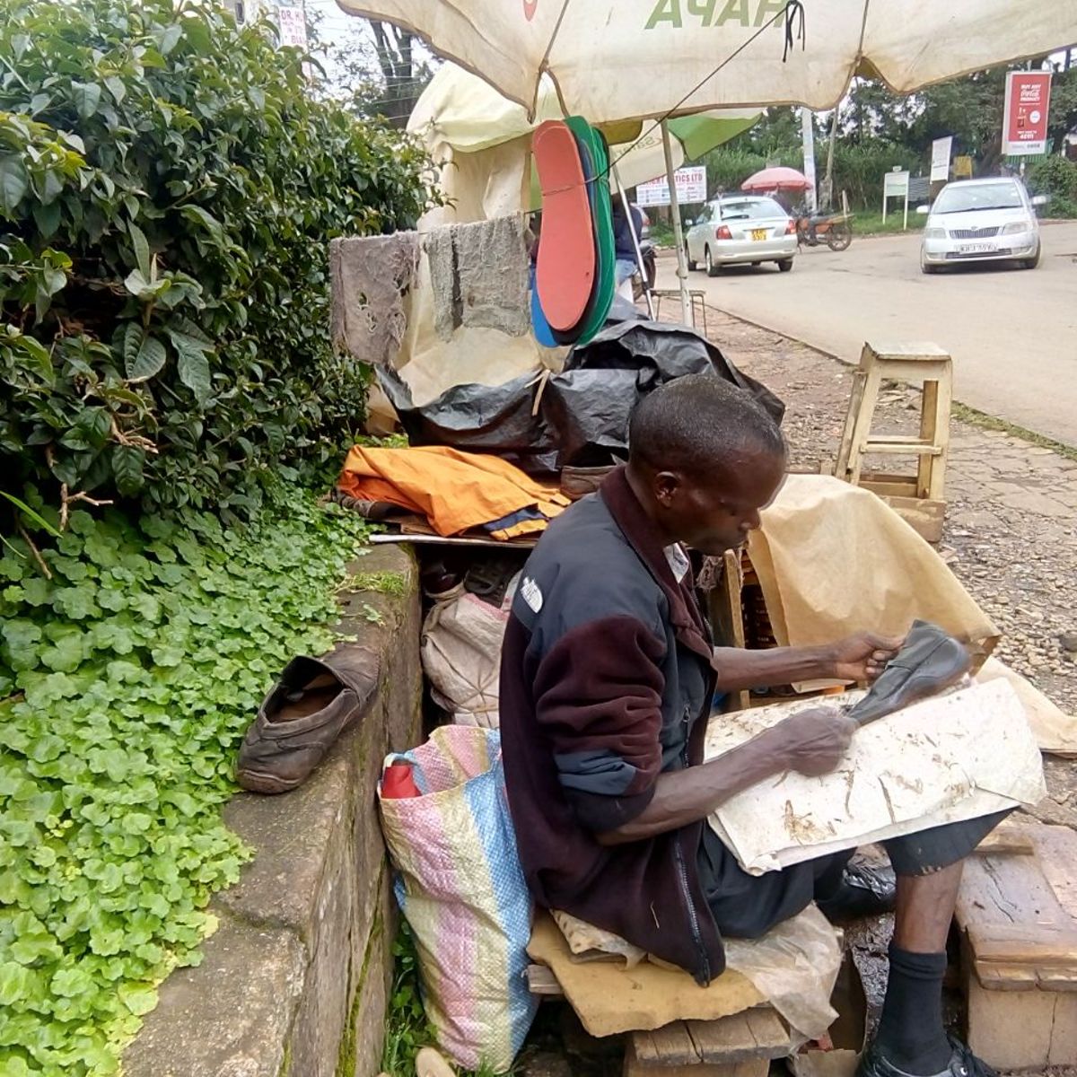 Meet Eldoret shoe shiner pocketing Sh4,000 daily