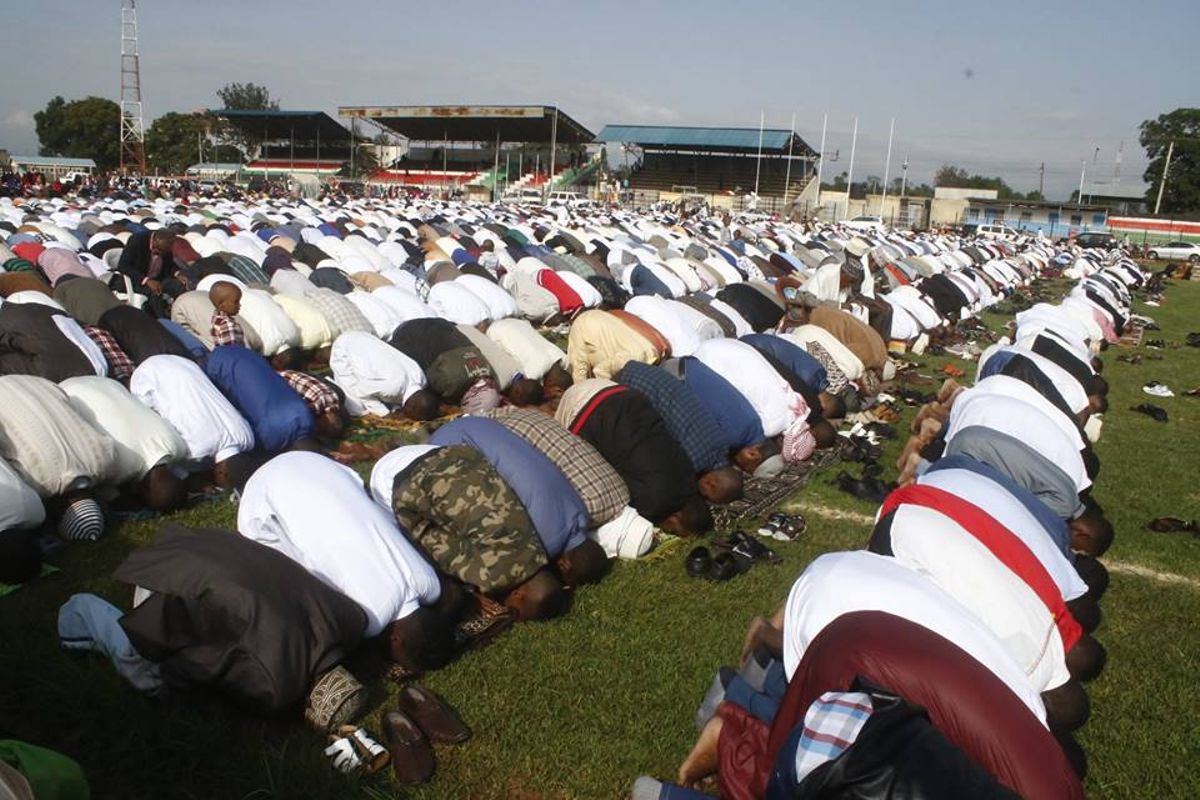 Leaders call for peace as muslims mark end of Ramadhan