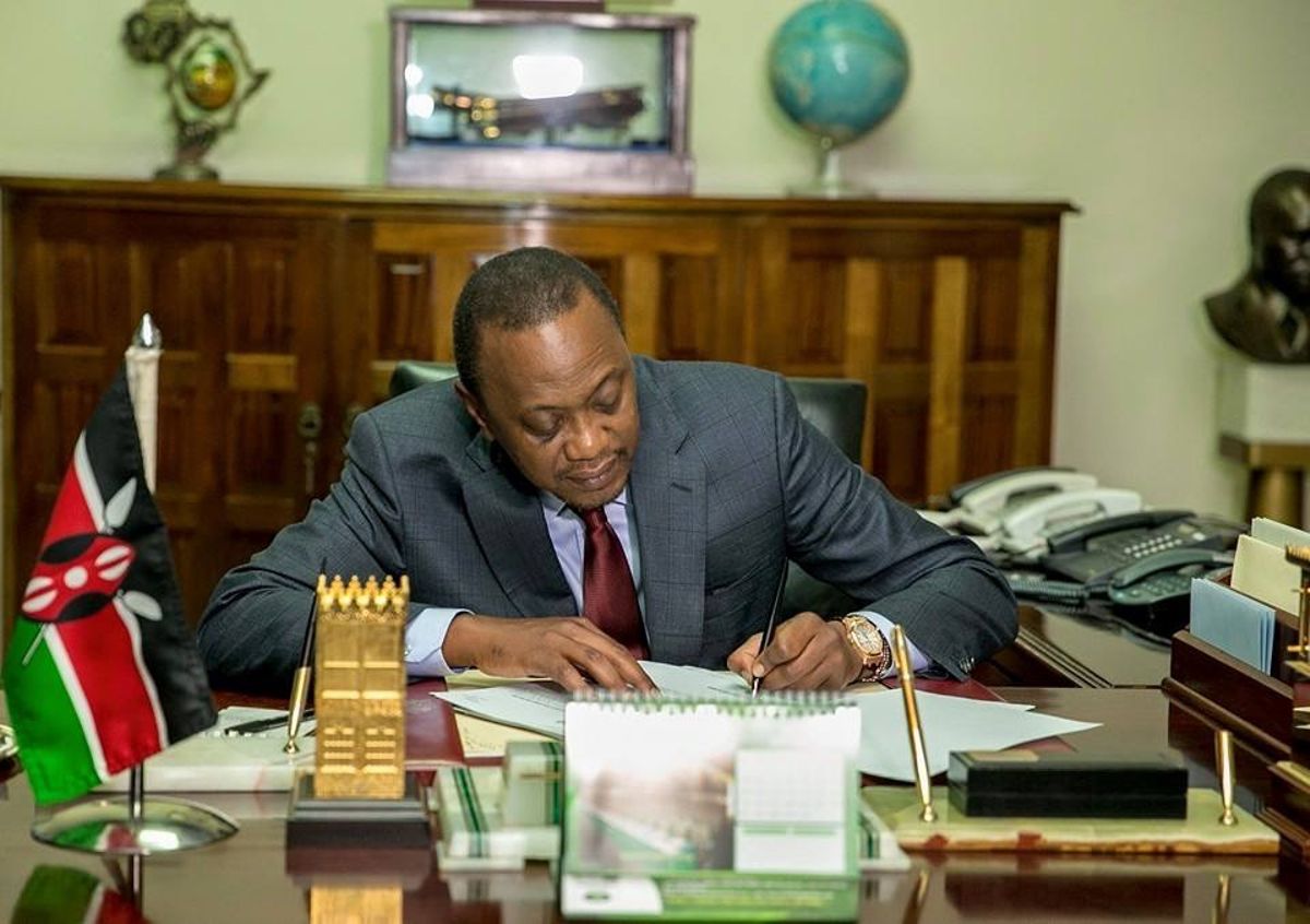 Here are the 6 amazing characteristics of left handed people