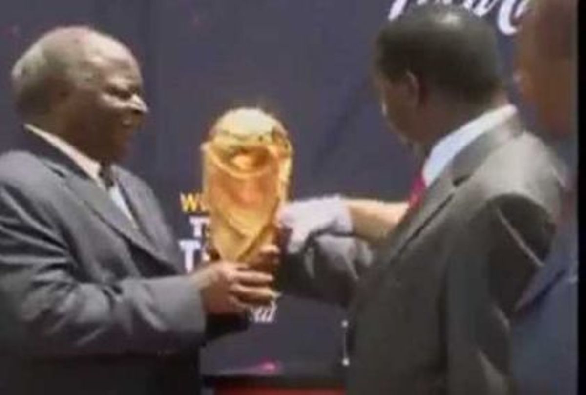 World Cup official explains why no one is allowed to touch the trophy World Cup official explains why no one is allowed to touch the trophy