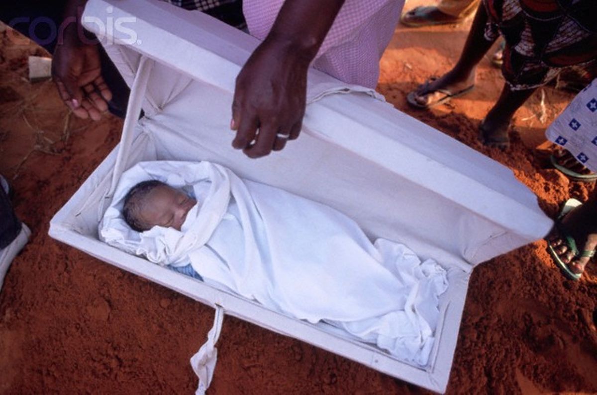 VIDEO: The infant who resurrected during burial ceremony