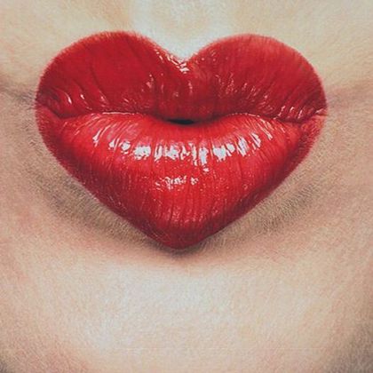 Why you must avoid girls with heart-shaped lips